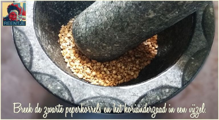 Moo Tun (klassiek stoofgerecht van gemarmerde hamlappen) – Tante ...